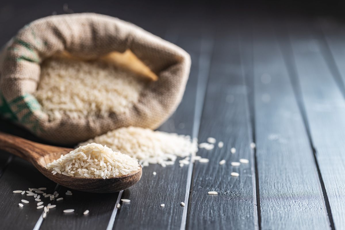 27 Essential Food Items You Must Have in Your Kitchen (Updated for 2024)